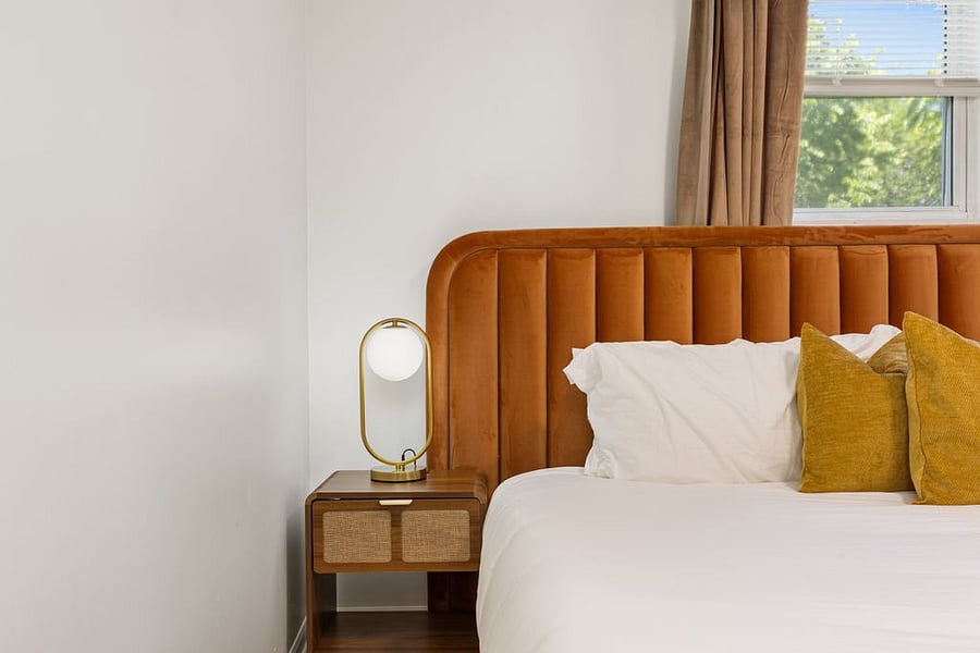 Walk to Downtown | MCM Home + Free Parking