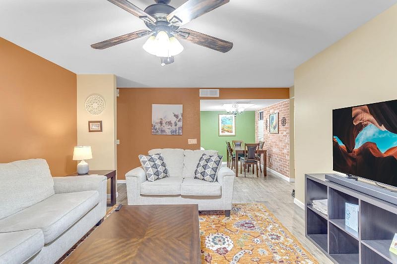 Beautiful condo near Banner Medical Center, steps from pool and tennis ...