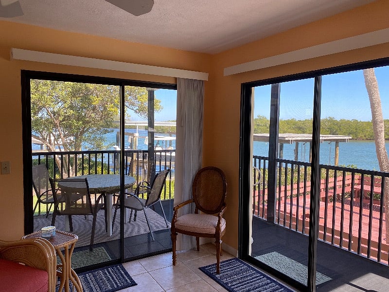 Beach Condo with Pool and Pier for Boat or Fishing
