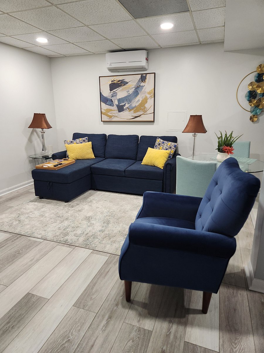 Furnished Unit with 1 Bedroom newly renovated