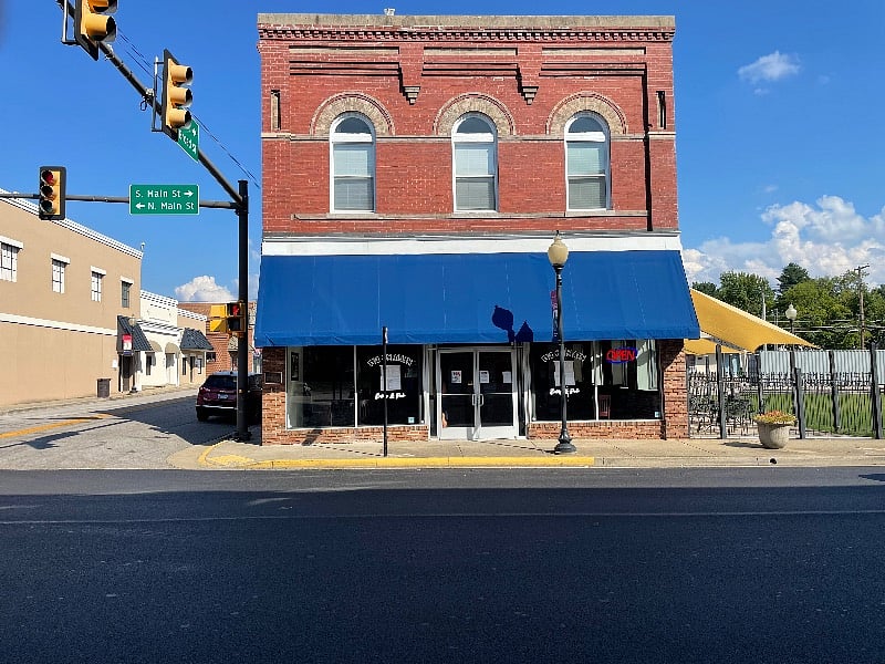 Apartment 101 on Main Street