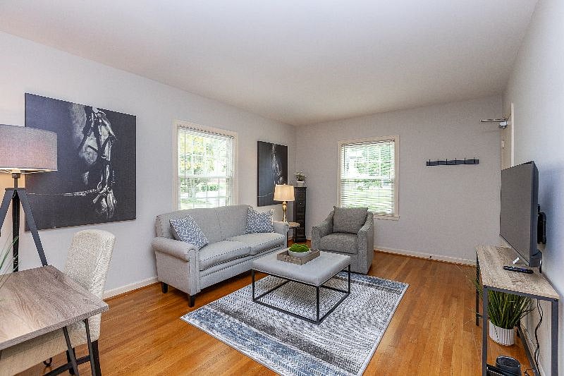 Newly Furnished and Renovated 1 Bedroom in Chevy Chase Lexington KY