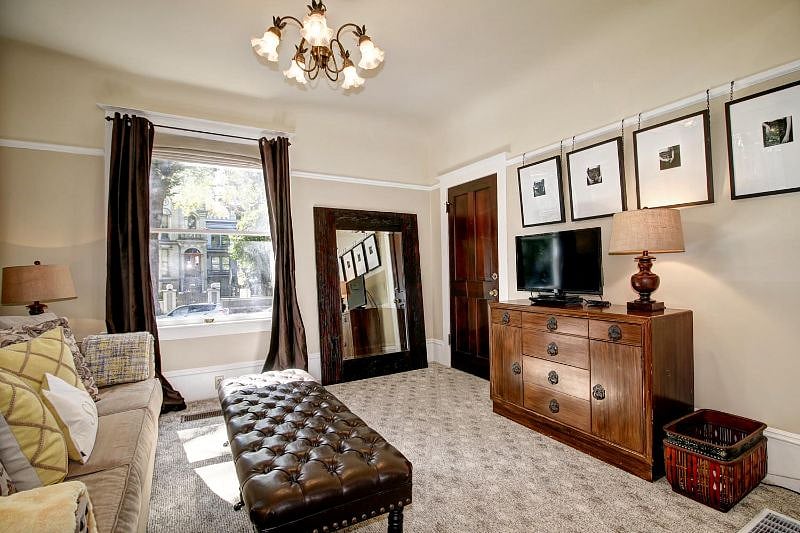 Gorgeous 1910 Fully Furnished Apartment, the perfect home-away-from-home.