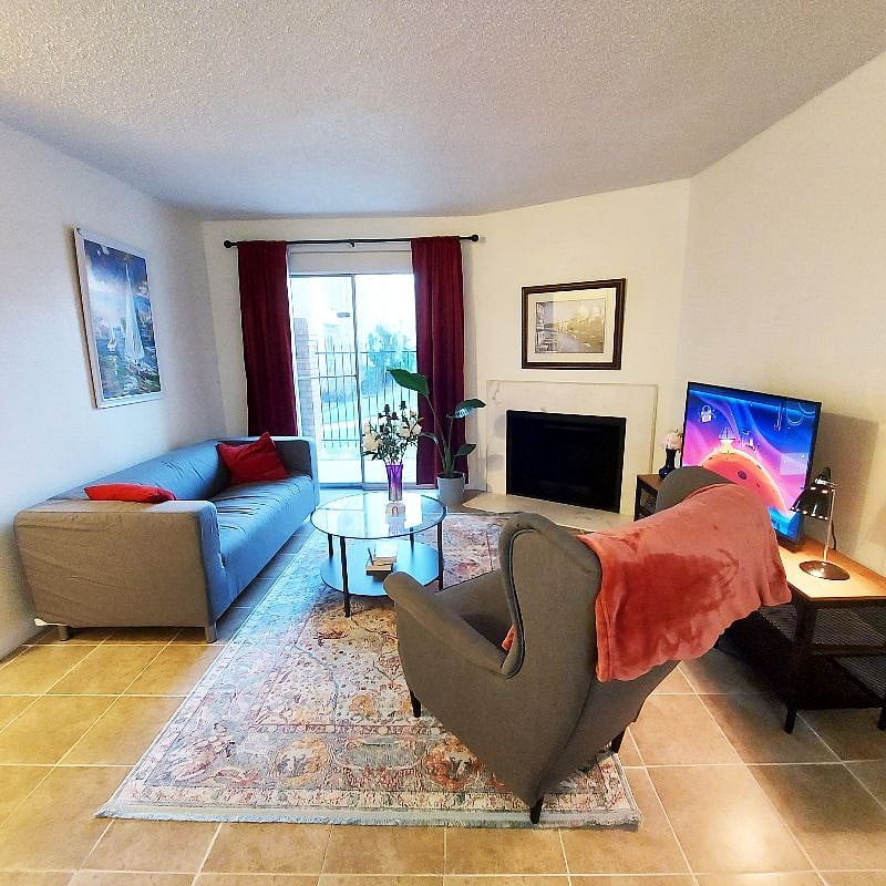Braeburn Terrace Condominiums