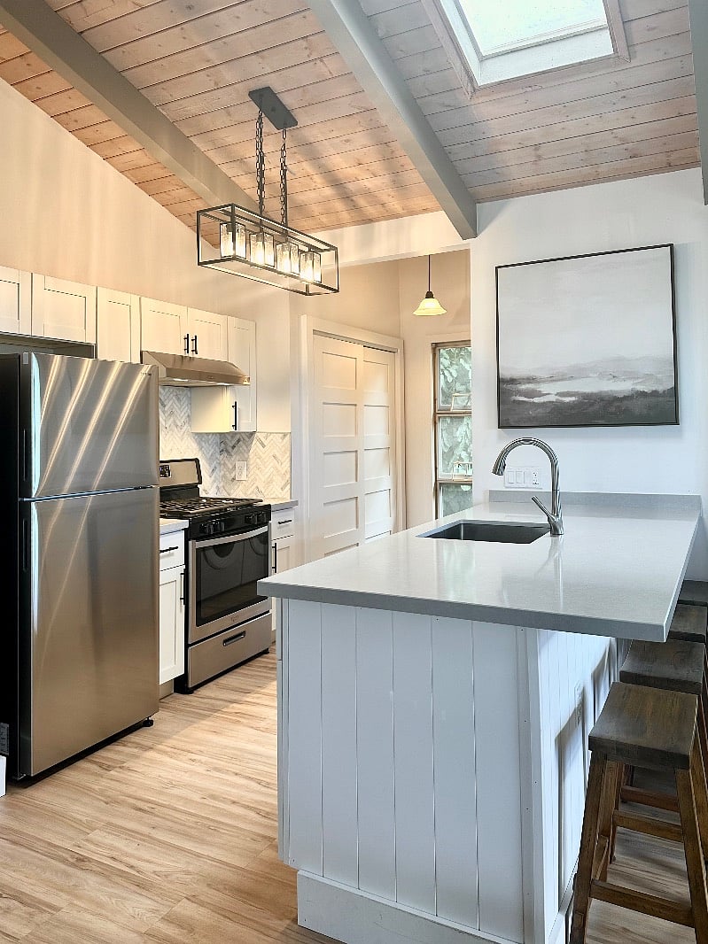 Newly Updated Fully Air-Conditioned 3 Bedroom Home Near Downtown and ...