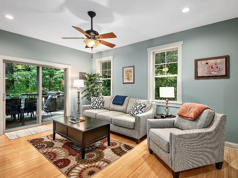 Cozy West Asheville townhouse within walking distance of restaurants.