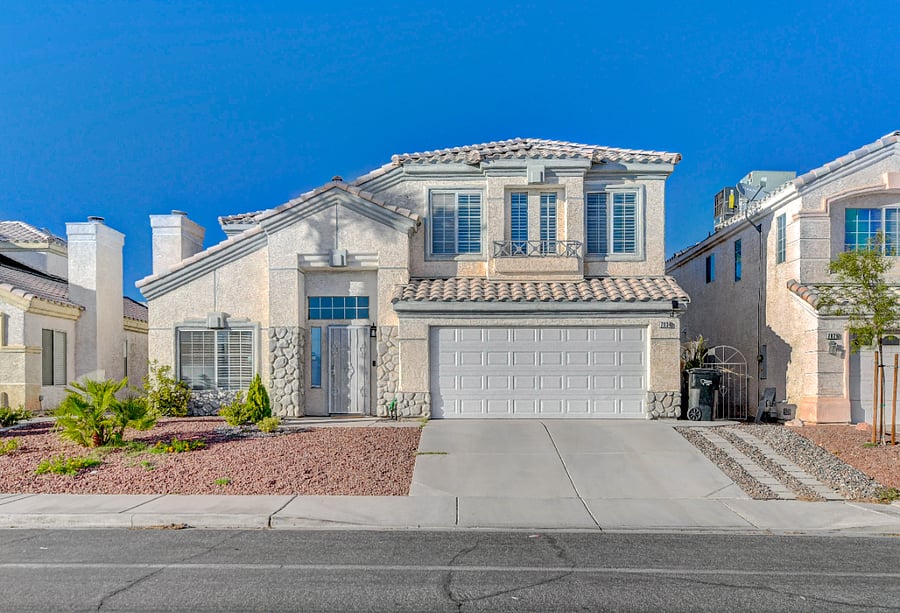 Beautiful Home in Northwest Vegas - 3-bed / 2-bath with POOL