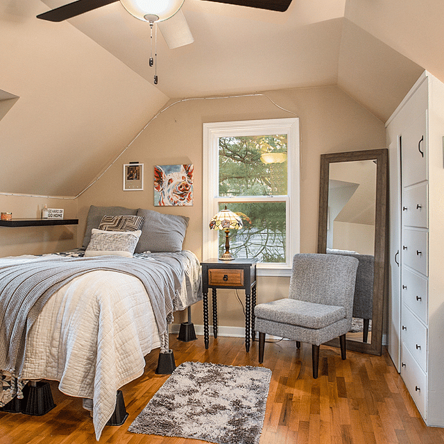 Cozy Quiet Cape Cod Master Suite