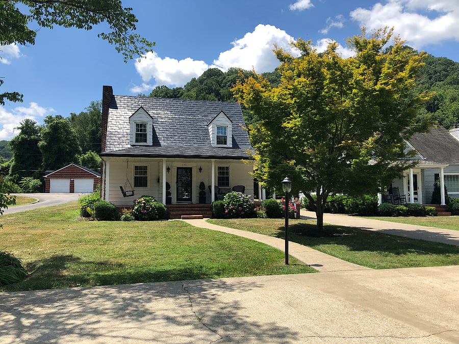 Charming and Spacious 3-Bedroom House with Modern Amenities and a ...