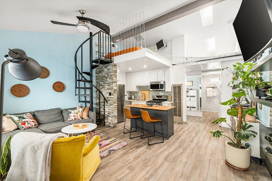 Stunning Long Beach Loft