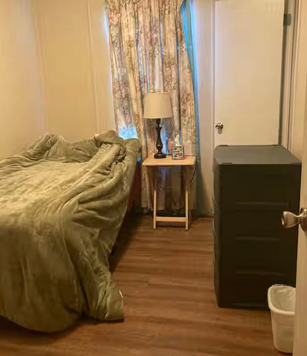 Room for rent private property