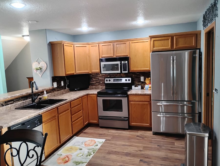 BEAUTIFUL CONDO IN WATERLOO CLOSE TO HOSPITAL
