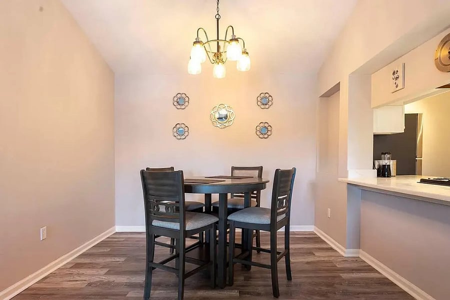 Cozy fully furnished entire condo -Newark Delaware