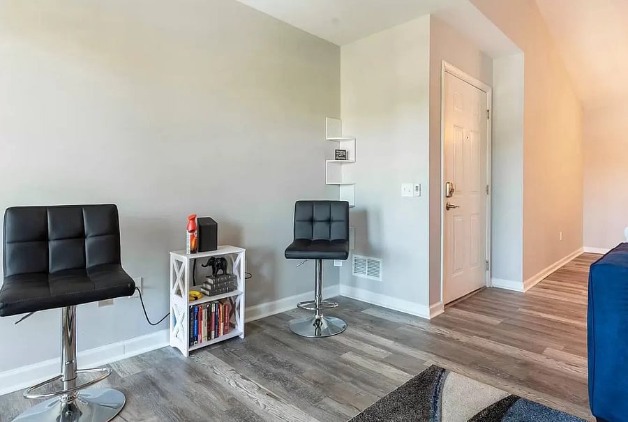 Cozy fully furnished entire condo -Newark Delaware