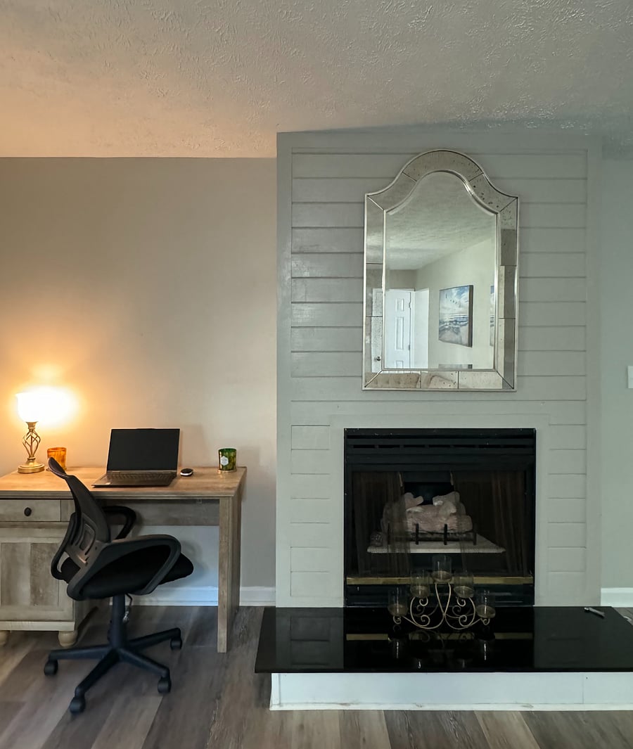 Modern and Fully Furnished Room in Prime Location. Perfect for ...