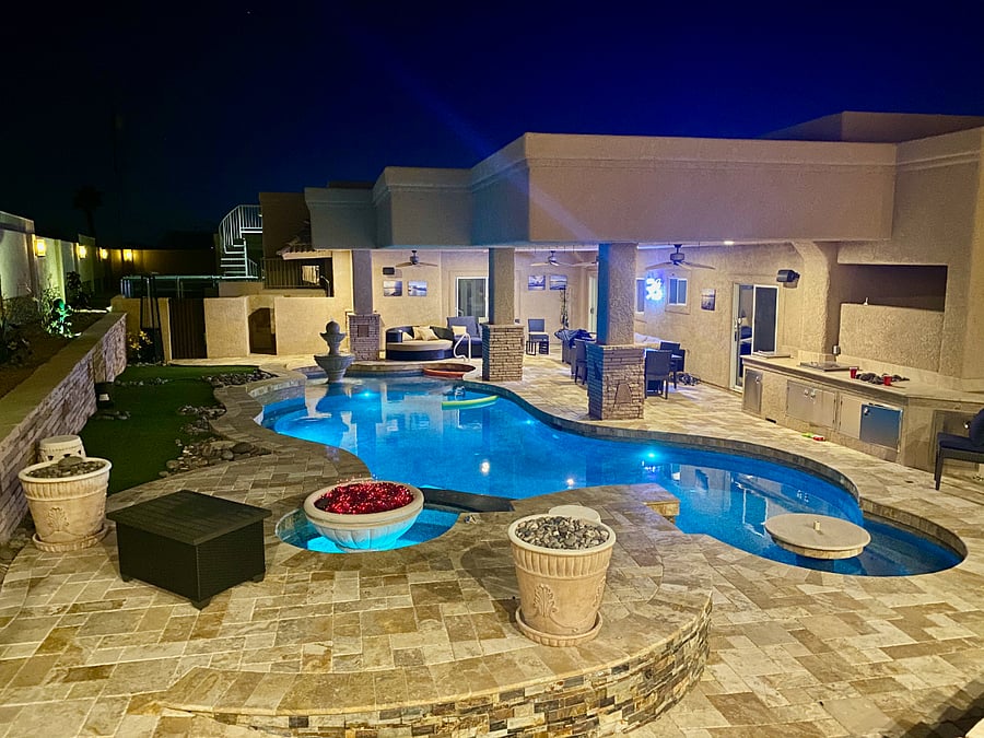 Quiet Detached Casita Close to Havasu Regional - Pool & Parking Too