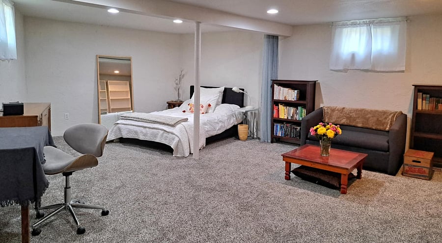 Large Garden Level Suite Patty Jewett Golf Course