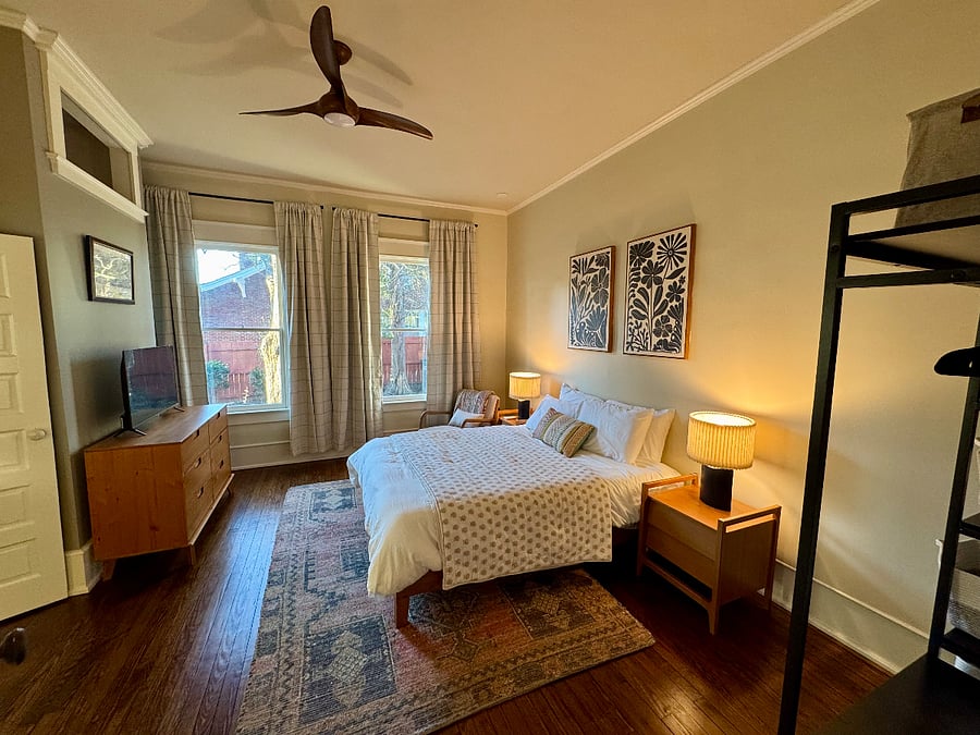 Character Filled Private Apartment in Walkable Neighborhood, Minutes ...