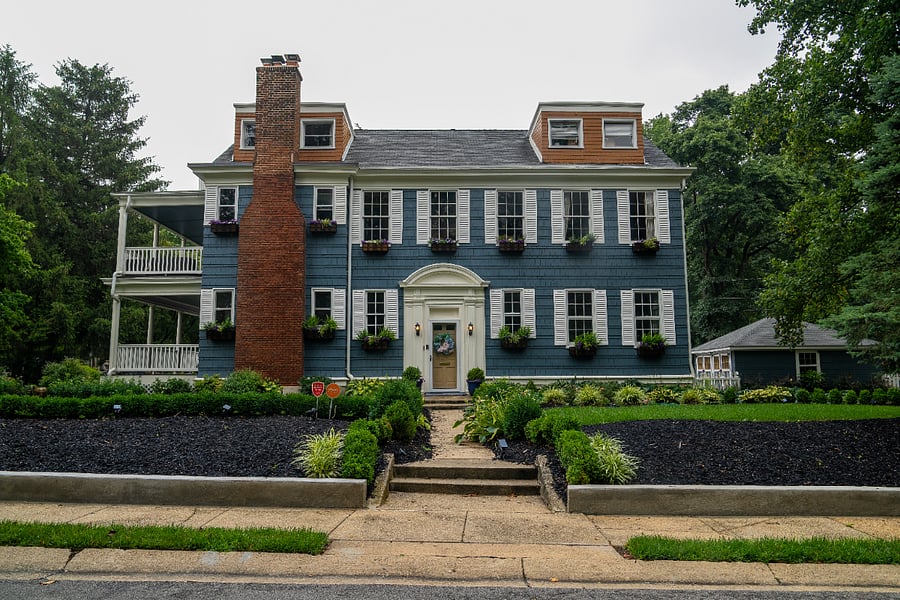 Cozy, charming apartment in historic Ten Hills