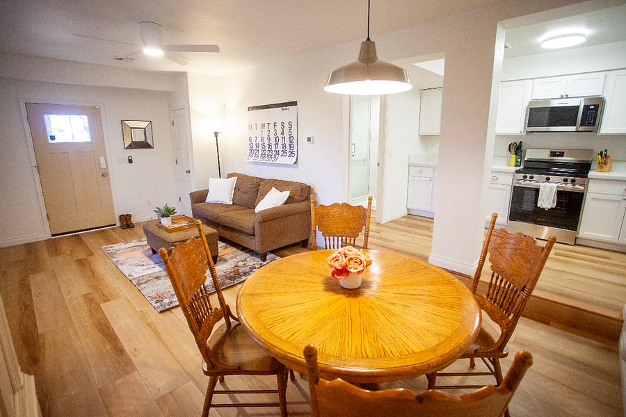 Newly renovated charmer, walkable to hospital