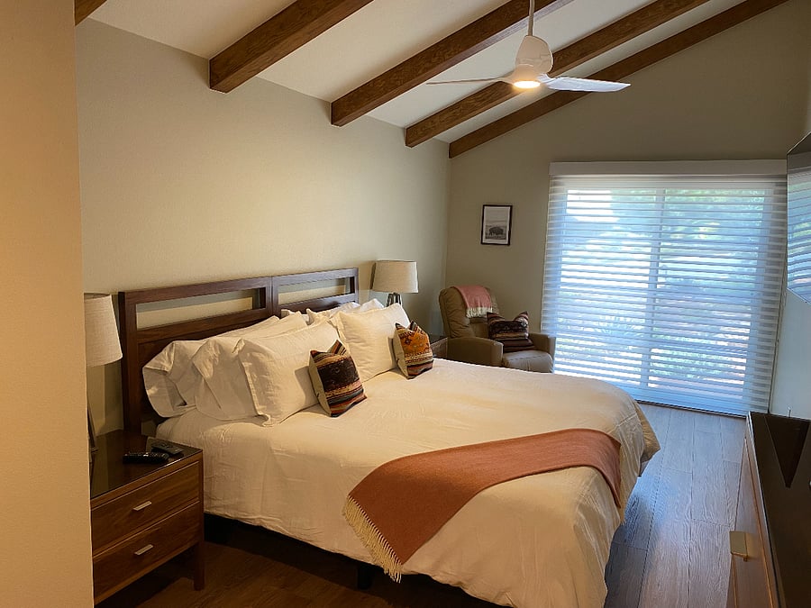 Private Room 1 with Private Entrance