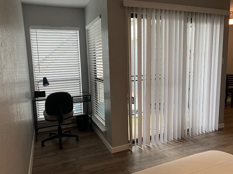 Private, safe condo, 15 min to Schools and Hospitals