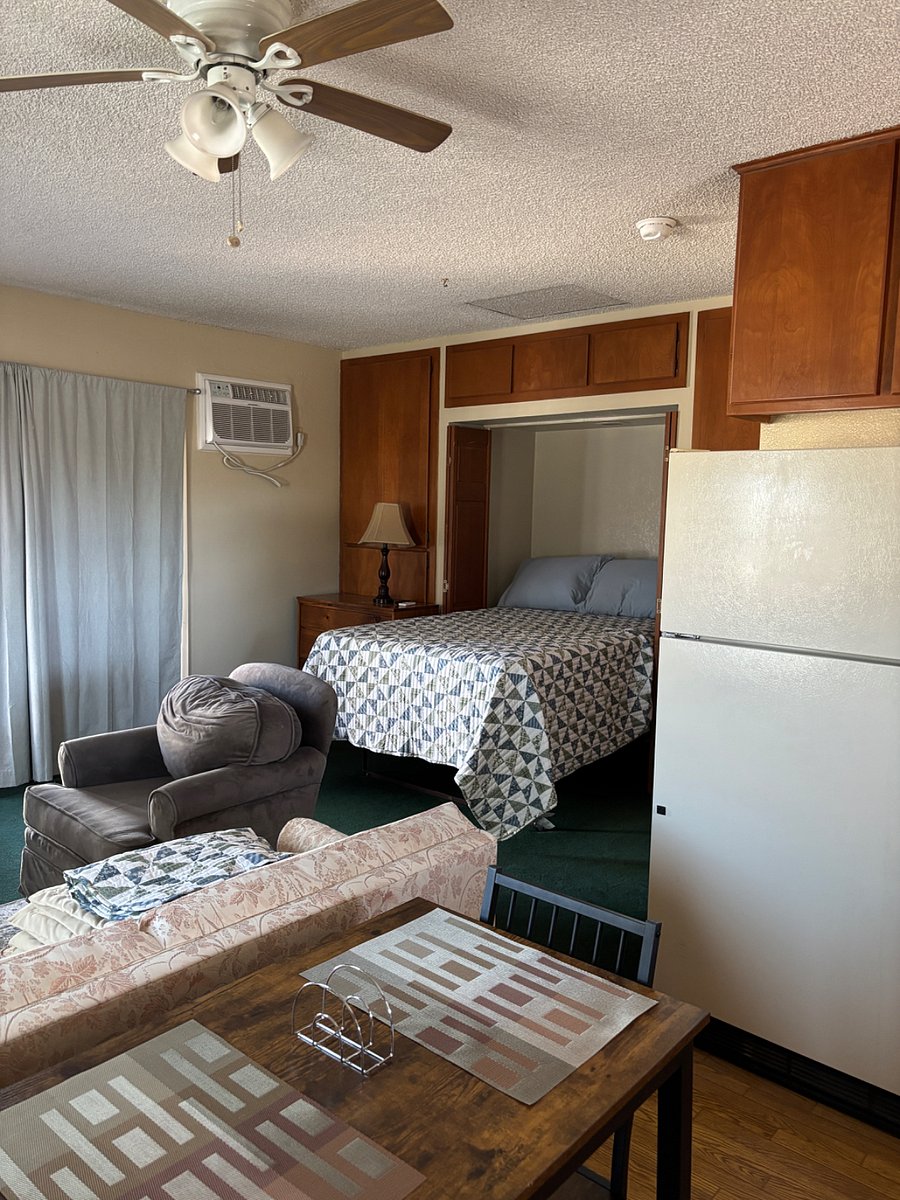 Cozy guest house with private entrance