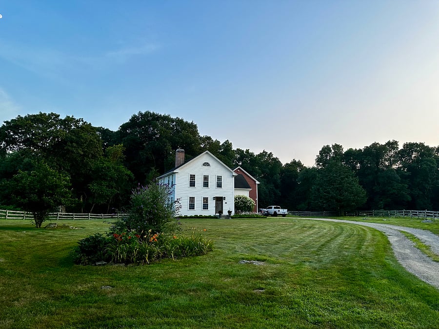 BREEZY FARM LOWER-LEVEL RETREAT