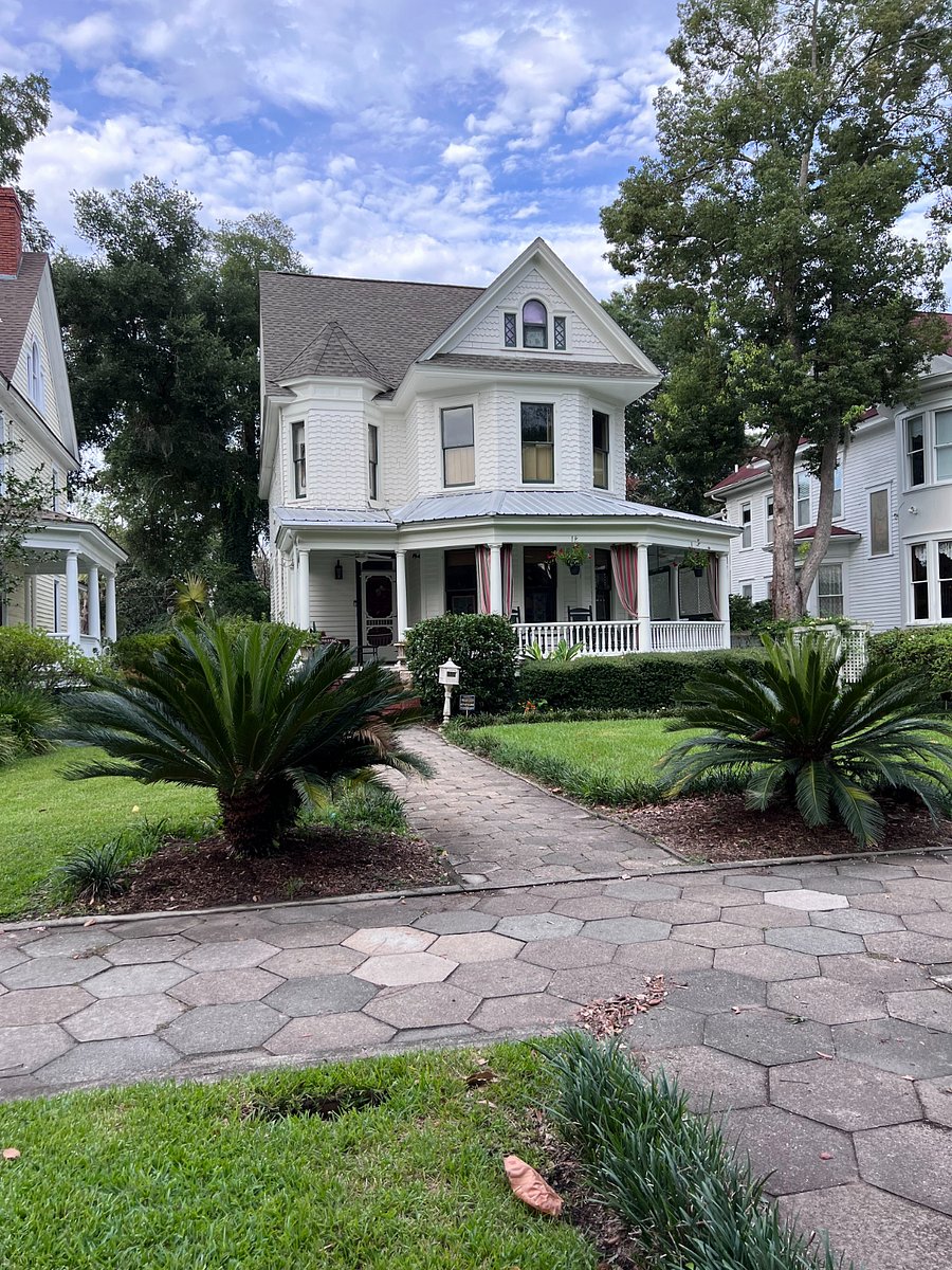 Magnolia House