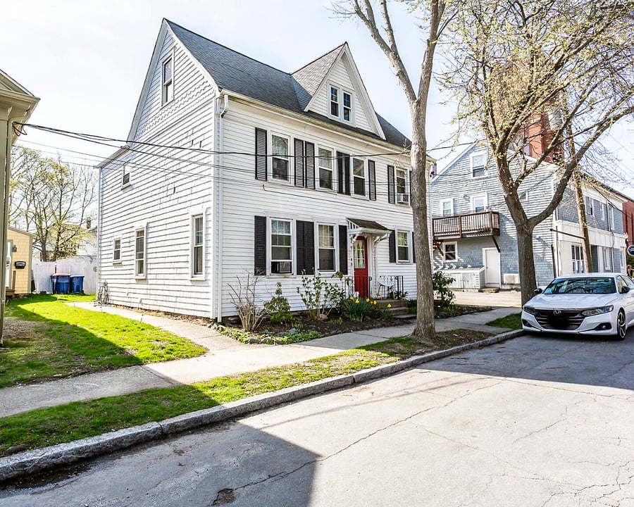 Historic Downtown Fairhaven Gem