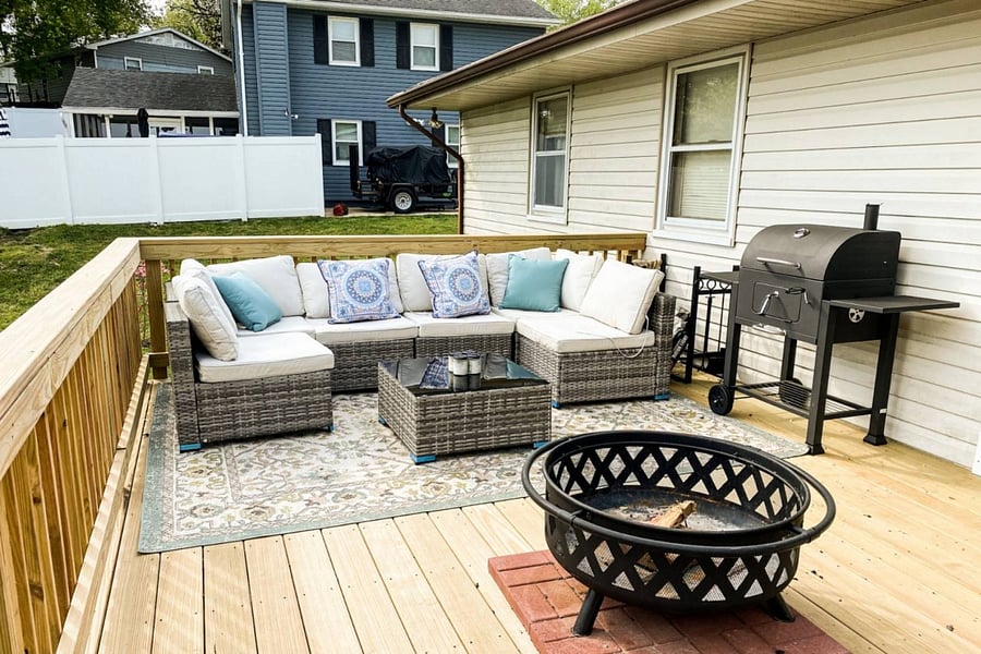 Country Terrace