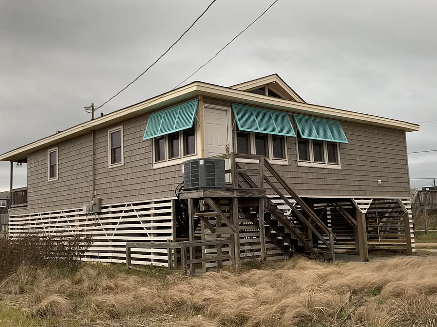Chill Beach Vibes, Full House Comfort - 4BR Stay Just Steps from the Sand