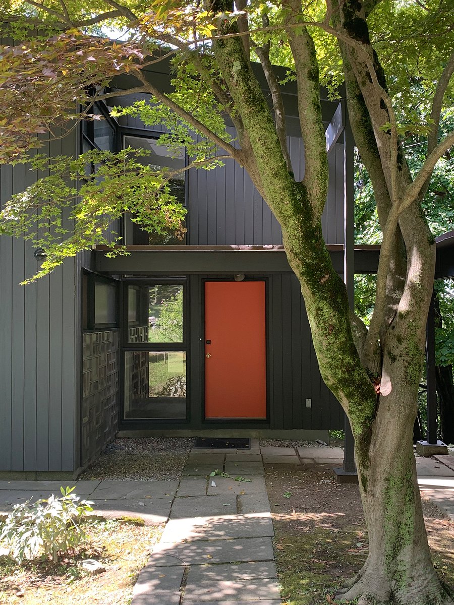 Mid-Century Modern Glass House with Hudson River Views - 50 Min to ...
