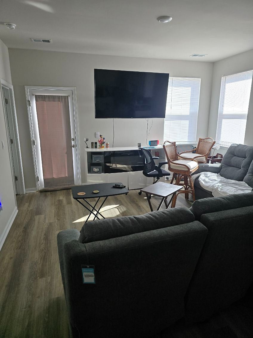 Private Room With Shared Bath With Full Home Access Ideal Coastal ...