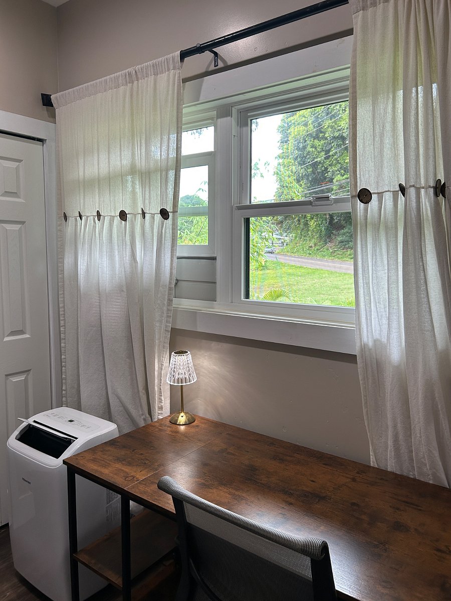 Furnished Room in Kapaa w/ Detached Bath & Shared Kitchen